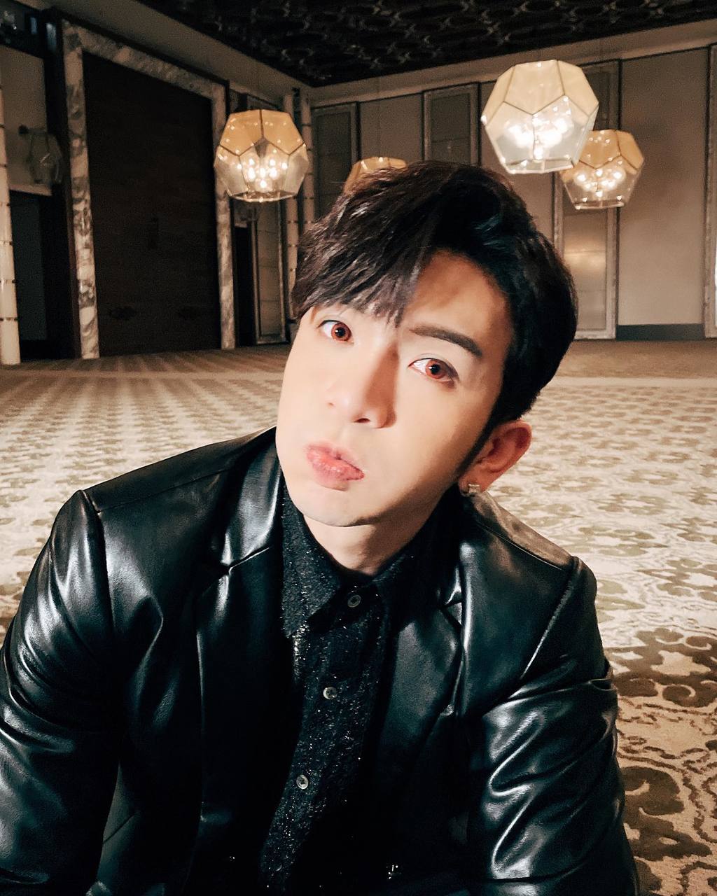 【中學巡禮】Anson Lo多張中學舊照曝光 教主讀青衣Band 1英中DSE考23分升城大 - 香港經濟日報 - TOPick - 親子 ...