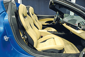 550萬超豪硬頂開篷車 Ferrari 296 GTS