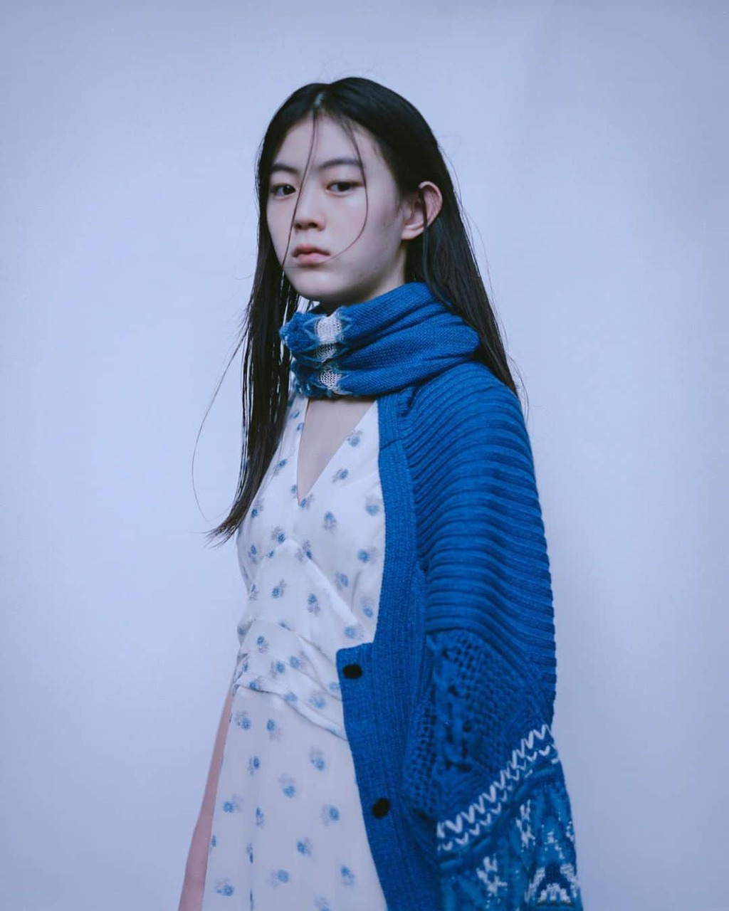 【First Love初戀】野口也英藍色系列成潮流指標 Mame Kurogouchi針織冷衫賣斷貨