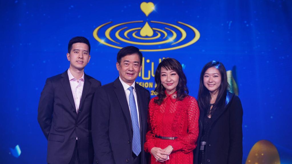 【明星育兒】蔣麗萍以身作則藉行善身教 子女青出於藍明白施比受更有福