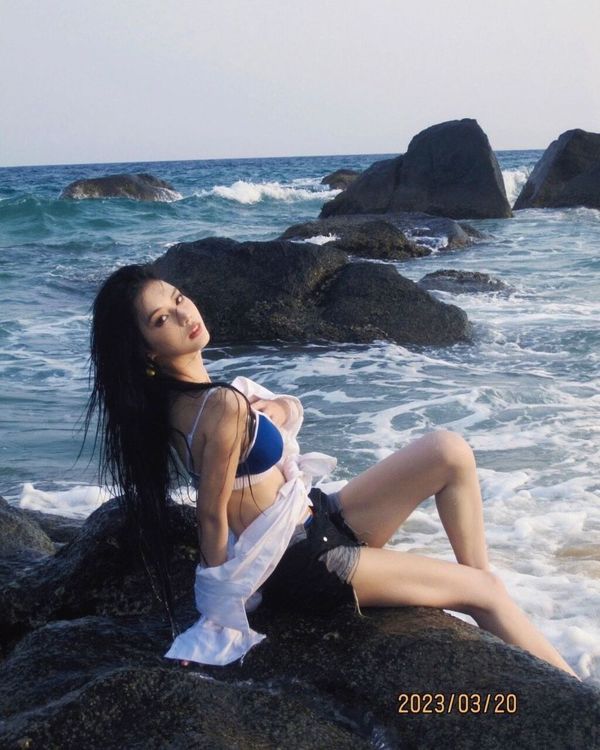 【KOL】內地網紅巴黎遇劫何丹彤 不滿警方拒受理：再也不來法國 - 香港經濟日報 - TOPick - 娛樂 - D230528