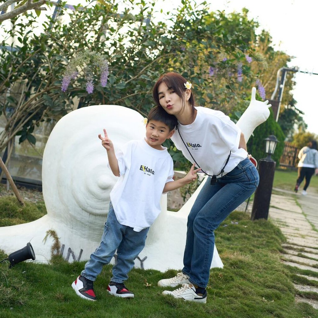 【#ME TOO】Ella憶小時候被父親朋友兒子性侵 陳嘉樺兩胞姐同遭狼爪胸襲 - 香港經濟日報 - TOPick - 娛樂 - D230630