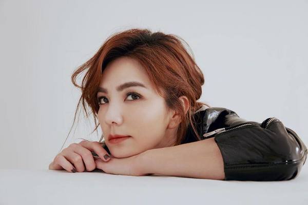 【#ME TOO】Ella憶小時候被父親朋友兒子性侵 陳嘉樺兩胞姐同遭狼爪胸襲