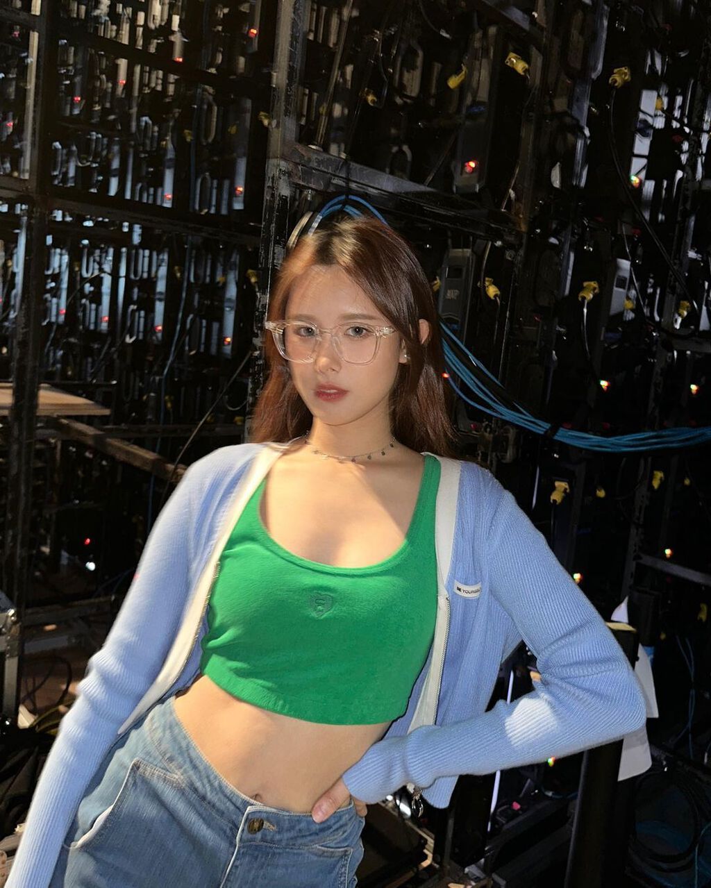 【YOLICA】Alice練後空翻疑遭鹹豬手 許寶恆被胸襲+洩春光網民意見兩極【有片】 - 香港經濟日報 - TOPick - 娛樂 - D230801