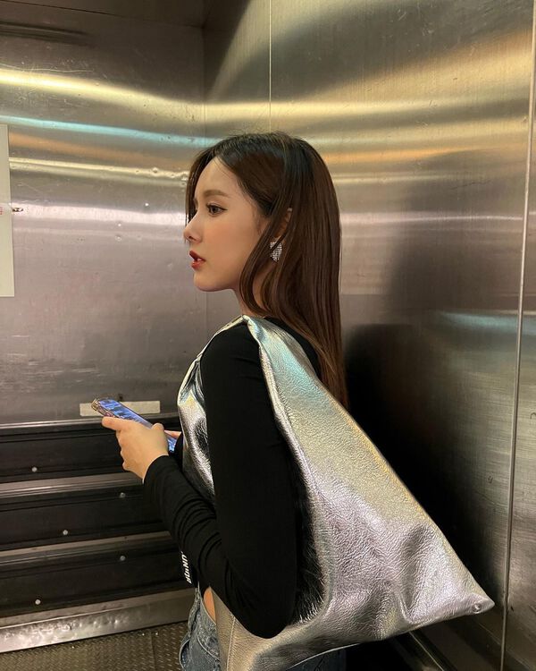 【YOLICA】Alice練後空翻疑遭鹹豬手 許寶恆被胸襲+洩春光網民意見兩極【有片】