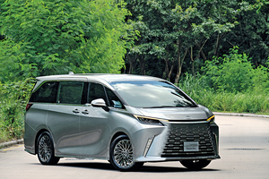 220萬元車價極盡豪華之道 Lexus LM350h Emperor Suite