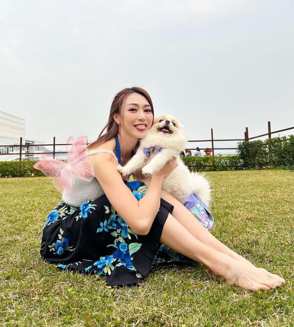 關注關注組丨黃嘉雯與愛犬散步做運動 Carmaney人美心善「步數」做善款【多圖】