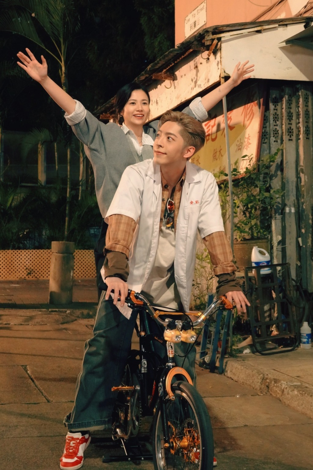 MIRROR成員丨呂爵安參與構思《油麻地莎士比亞》MV情節 Edan透露盼日後做導演 - 香港經濟日報 - TOPick - 娛樂 - D240402