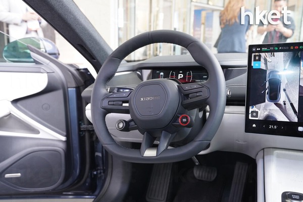 1810｜小米SU7 現身中環 外型內籠全面曝光（多圖）