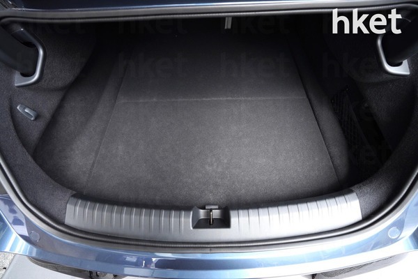 1810｜小米SU7 現身中環 外型內籠全面曝光（多圖）