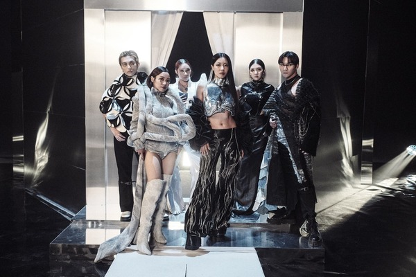 COLLAR成員丨芯駖成第3位單飛出歌隊員 Sumling中門大開舞出真我