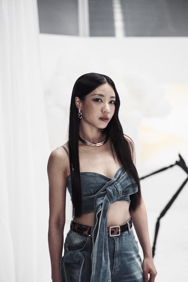 COLLAR成員丨芯駖成第3位單飛出歌隊員 Sumling中門大開舞出真我