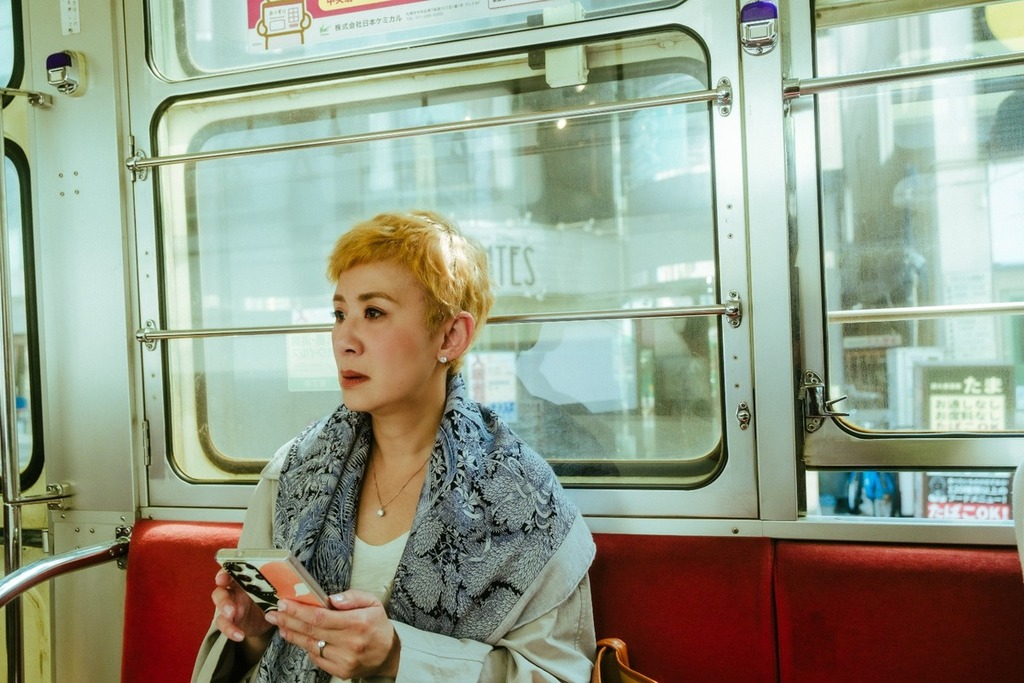 我談的那場戀愛丨張天賦深情唱《筆友》 MC難忘吳君如揪心演出 - 香港經濟日報 - TOPick - 娛樂 - D240911