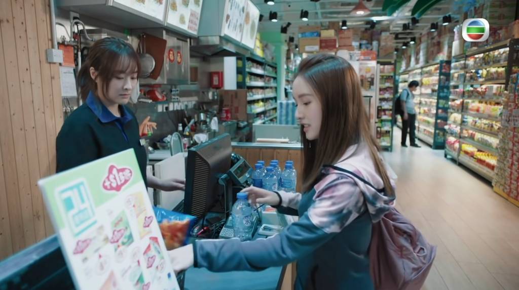 港人特徵｜深圳店舖職員普通話廣東話切換自如 網民細數10大特徵：一秒認出香港人