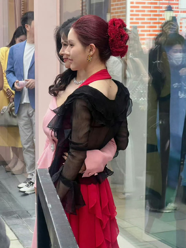 明星保養｜年初患失語症停工一個月 趙露思生圖惹整容疑雲