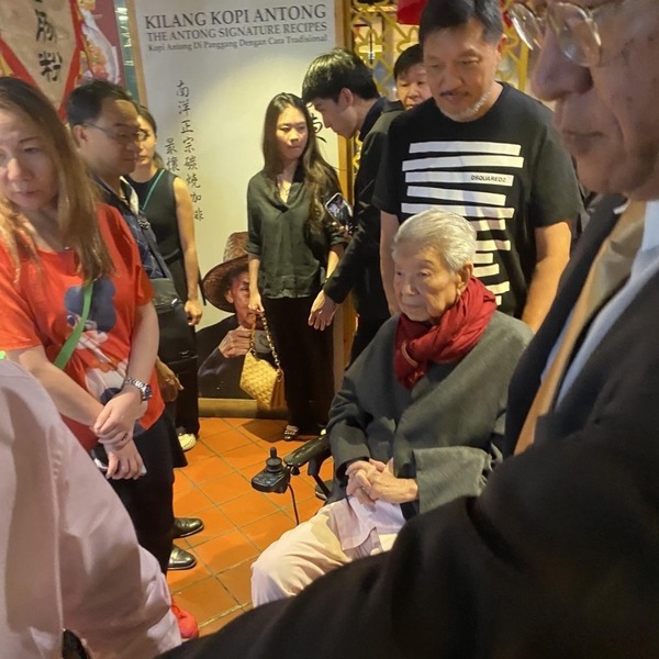 名人健康丨傳健康惡化需入ICU 83歲蔡瀾18字回覆病況