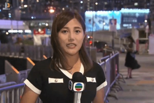 新聞之花︱主播鄧潔瑩宣布與TVB結束7年賓主關係 採訪車旁留影道別：再見了