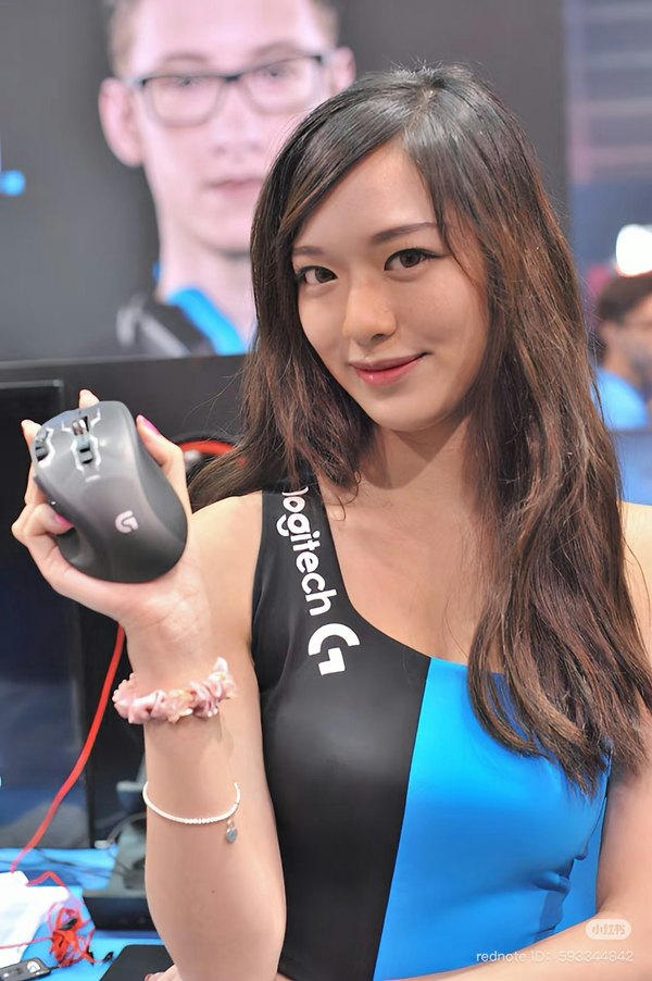 港姐冠軍︱馮盈盈出席樂易玲生日宴 FYY零P圖真實樣貌身材曝光令網民吃驚