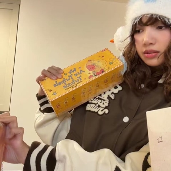 9992 ｜泡泡瑪特新銳IP再獲Lisa加持 星星人「好夢氣象局」系列來勢洶洶成下個爆款？