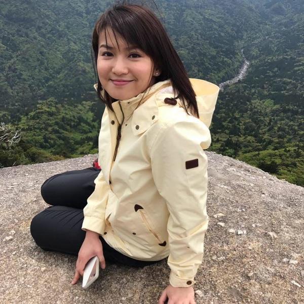 大埔宏福苑五級火｜TVB主播陳嘉欣強忍情緒報火災夠專業 港大BBA畢業獲封「真實版Man姐」