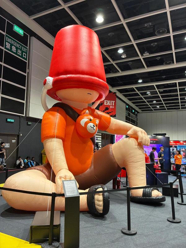 Comic Con香港！古天樂當星級導賞 帶局長羅淑佩看絕密珍藏 - 香港經濟日報 hket.com