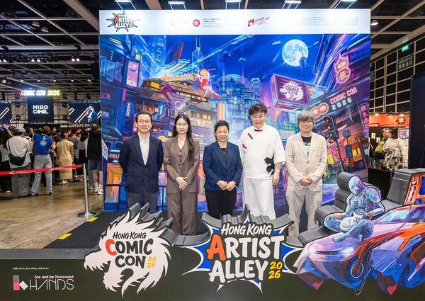 Comic Con香港！古天樂當星級導賞 帶局長羅淑佩看絕密珍藏 - 香港經濟日報 hket.com